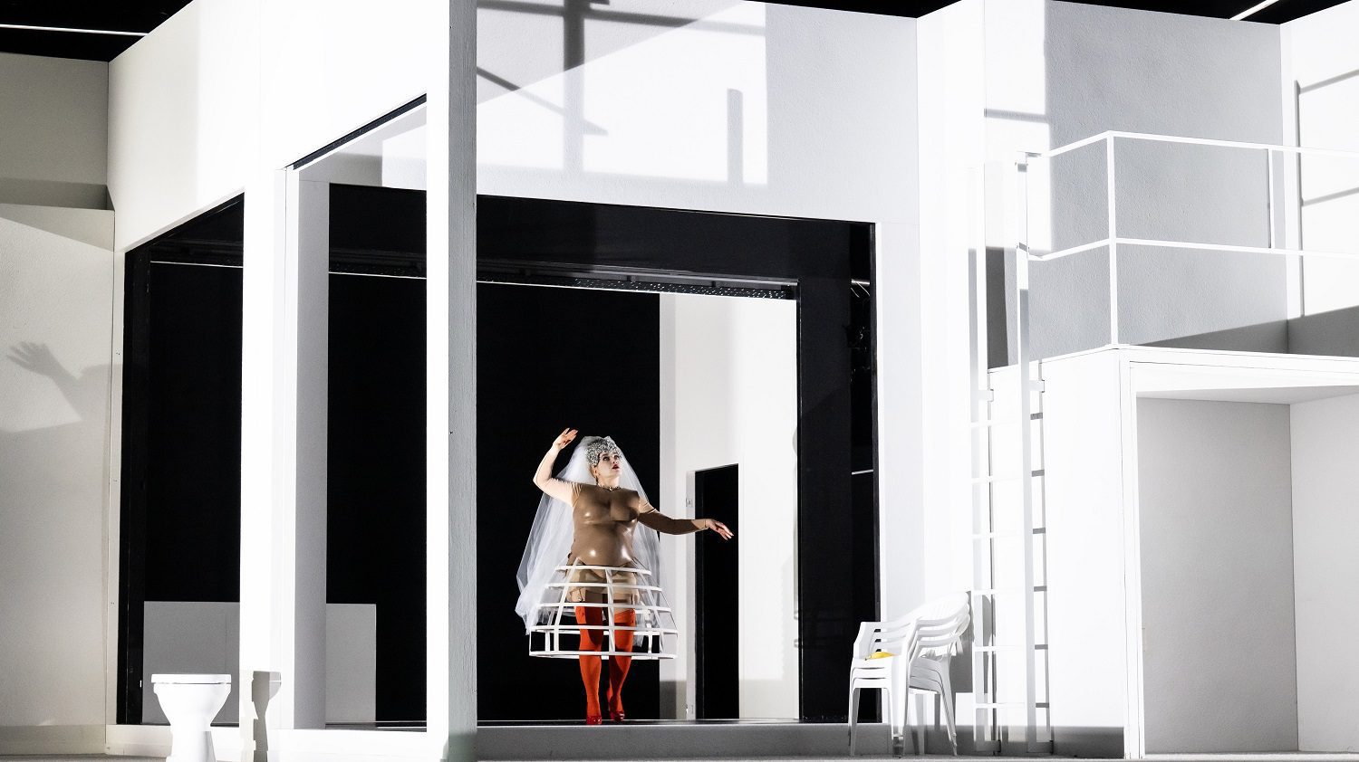 Rezension: Deutsche Oper am Rhein - „Lady Macbeth von Mzensk" - Orpheus ...
